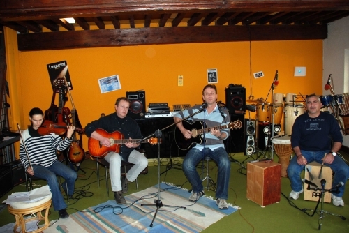 C'était hier : Marc Bienne travaille ses accords sur le Cours d ...