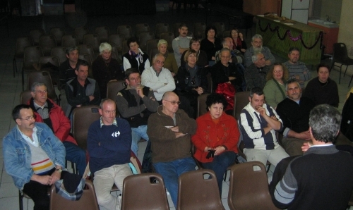 C'était hier : Le fantôme de « Fluris » est de retour sur les cours ...