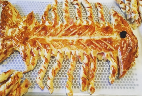 Poisson de Pâques Feuilleté jambon, emmental & béchamel (thermomix ...