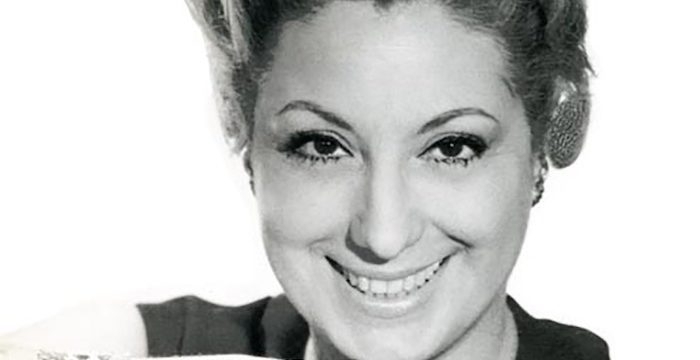 Renée Doria au firmament, par Damien Top. - LAFAUTEAROUSSEAU